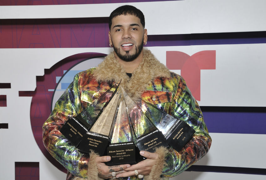 Anuel AA resalta la importancia del reguetón en los Latin AMA con 5 ... Anuel AA resalta la importancia del reguetón en los Latin AMA con 5 ...