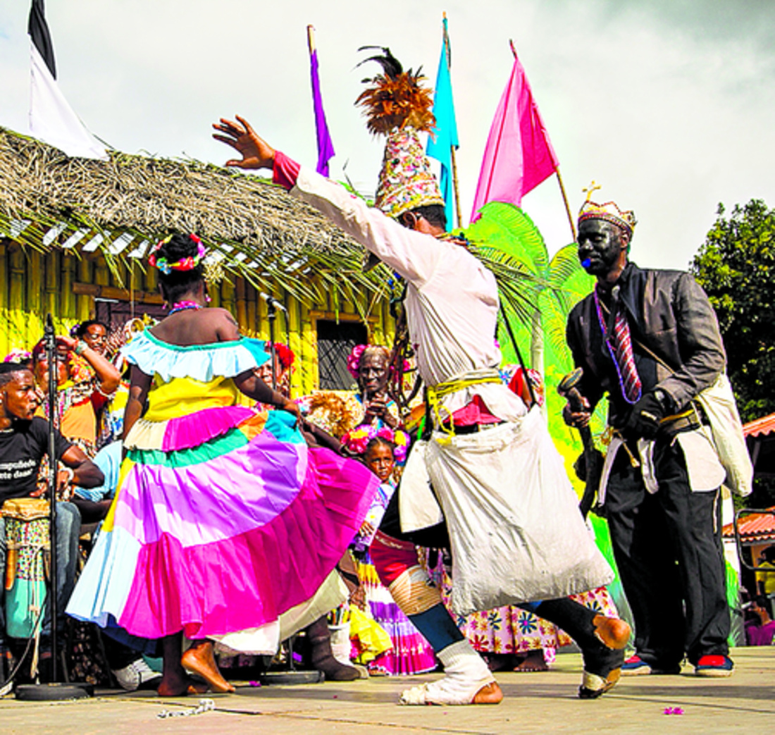 Homenaje a los afrocoloniales | Día a Día