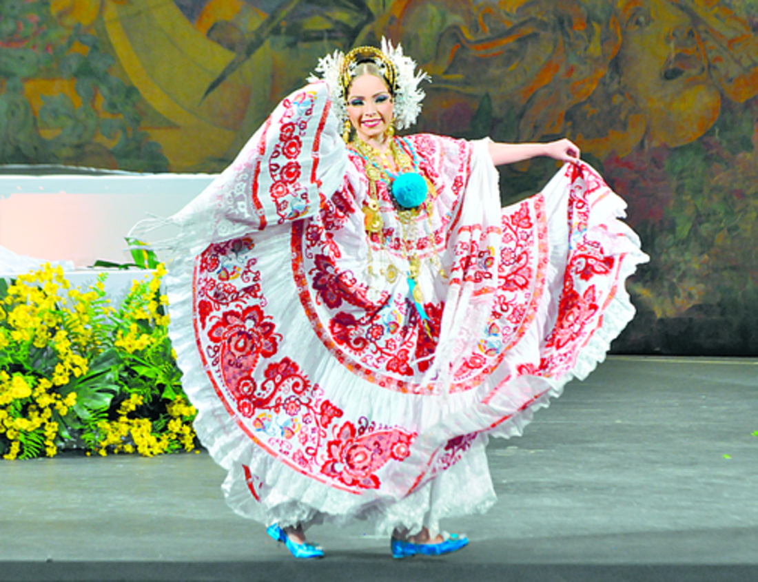 Polleras impresionantes | Día a Día