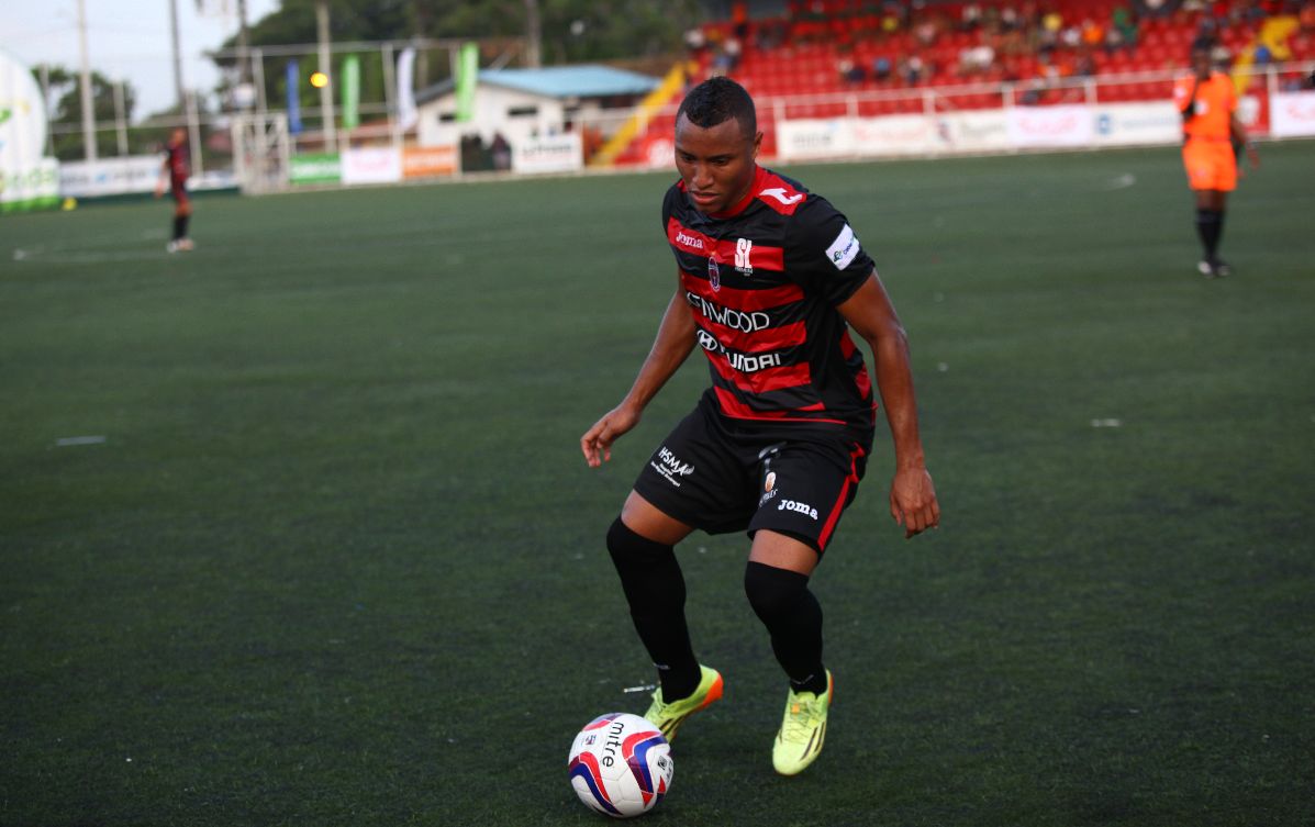 Yairo Yau hace prueba en el ascenso mexicano | Día a Día