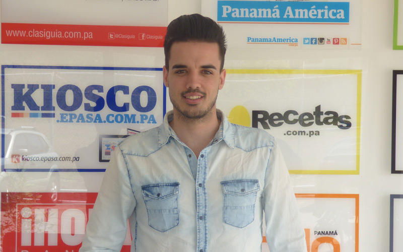 Negocia con sello disquero para quedarse | Día a Día