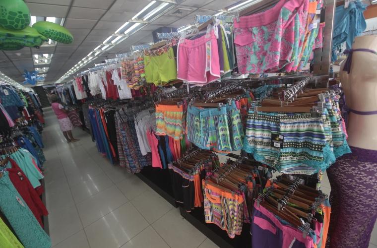 A escoger la ropa ideal de playa | Día a Día