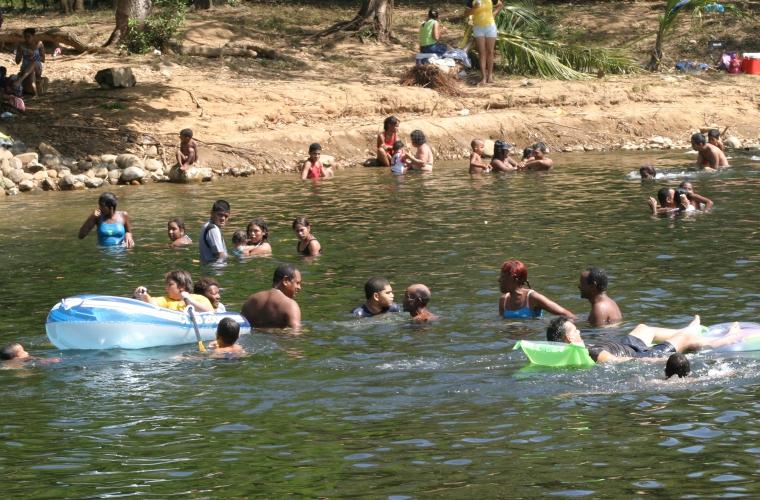 Se acaba la fiesta en el río | Día a Día
