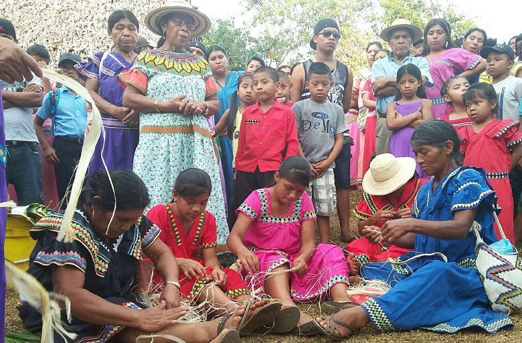 Ngäbes y buglés, 20 años de lucha | Día a Día