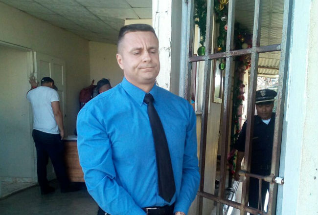 Williams Dathan Holbert quiere pagar su condena en Bocas | Día a Día