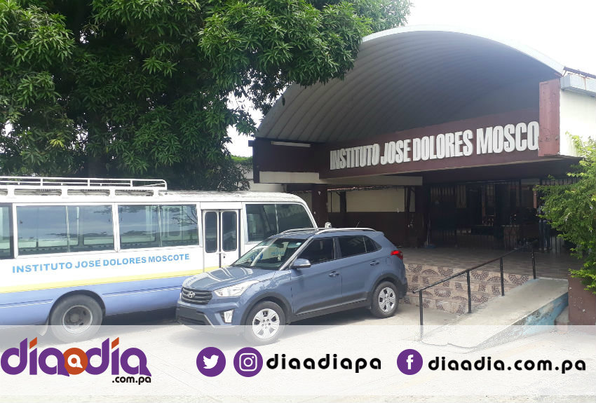 Levantan paro en el Moscote vuelven a las aulas a retomar el tiempo ...