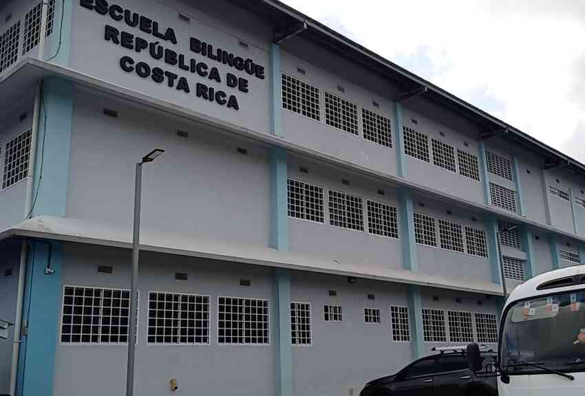 ¡Tristemente suspendieron las clases! Escuela que costó $13 millones ya ...