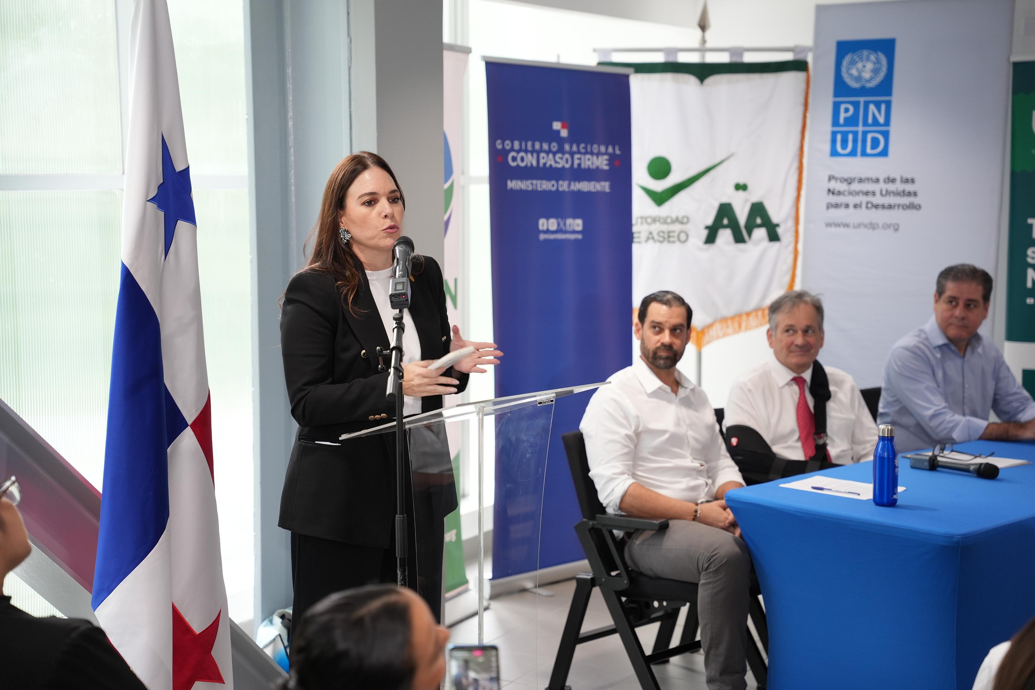 Se unen en campaña ‘Panamá se ve mejor sin basura’, para construir un ...